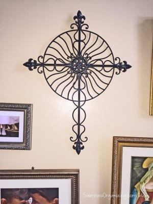 How to Make a Fabulous Photo Wall Collage - Sabrinas Organizing