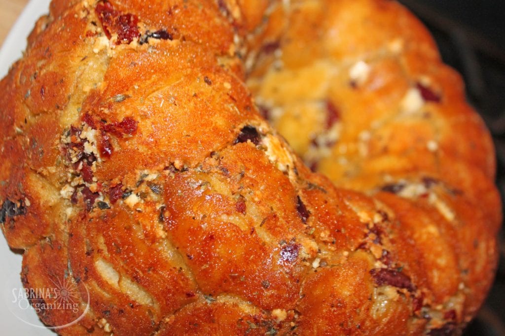 Easy Greek Monkey Bread Recipe for the whole family - Sabrinas Organizing