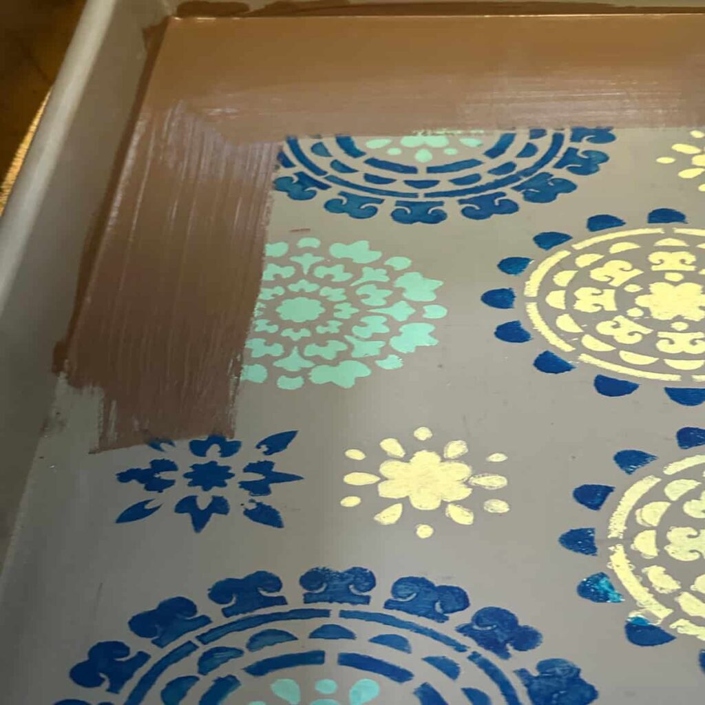How to Decorate a Tray with Pressed Flowers using Mod Podge - Sabrinas ...